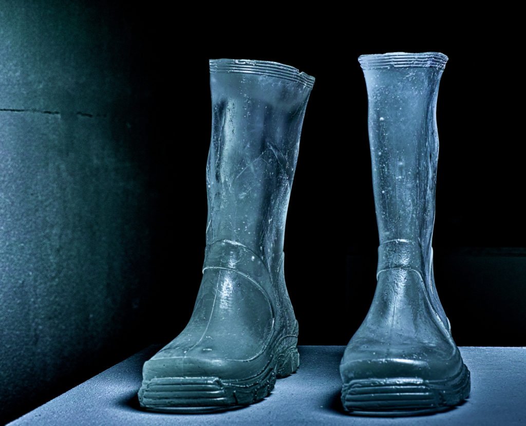 Amy Whittingham Author Cast Glass Commissioned Artist