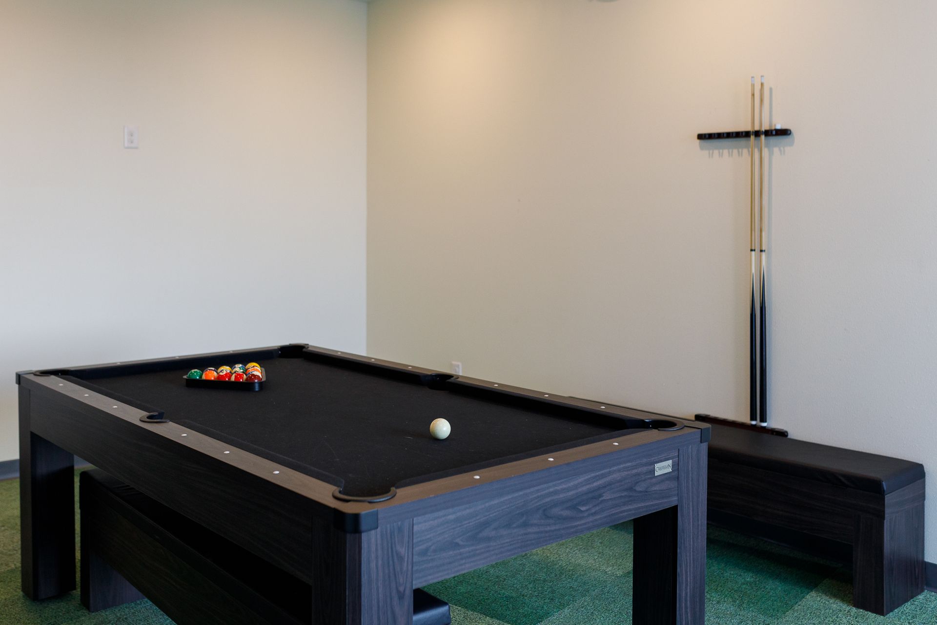 Bantr | Top Notch Amenities