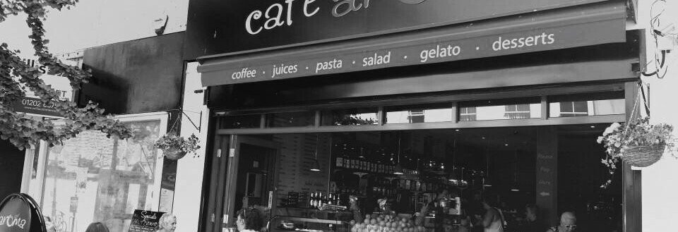 Aroma Cafes | About Aroma