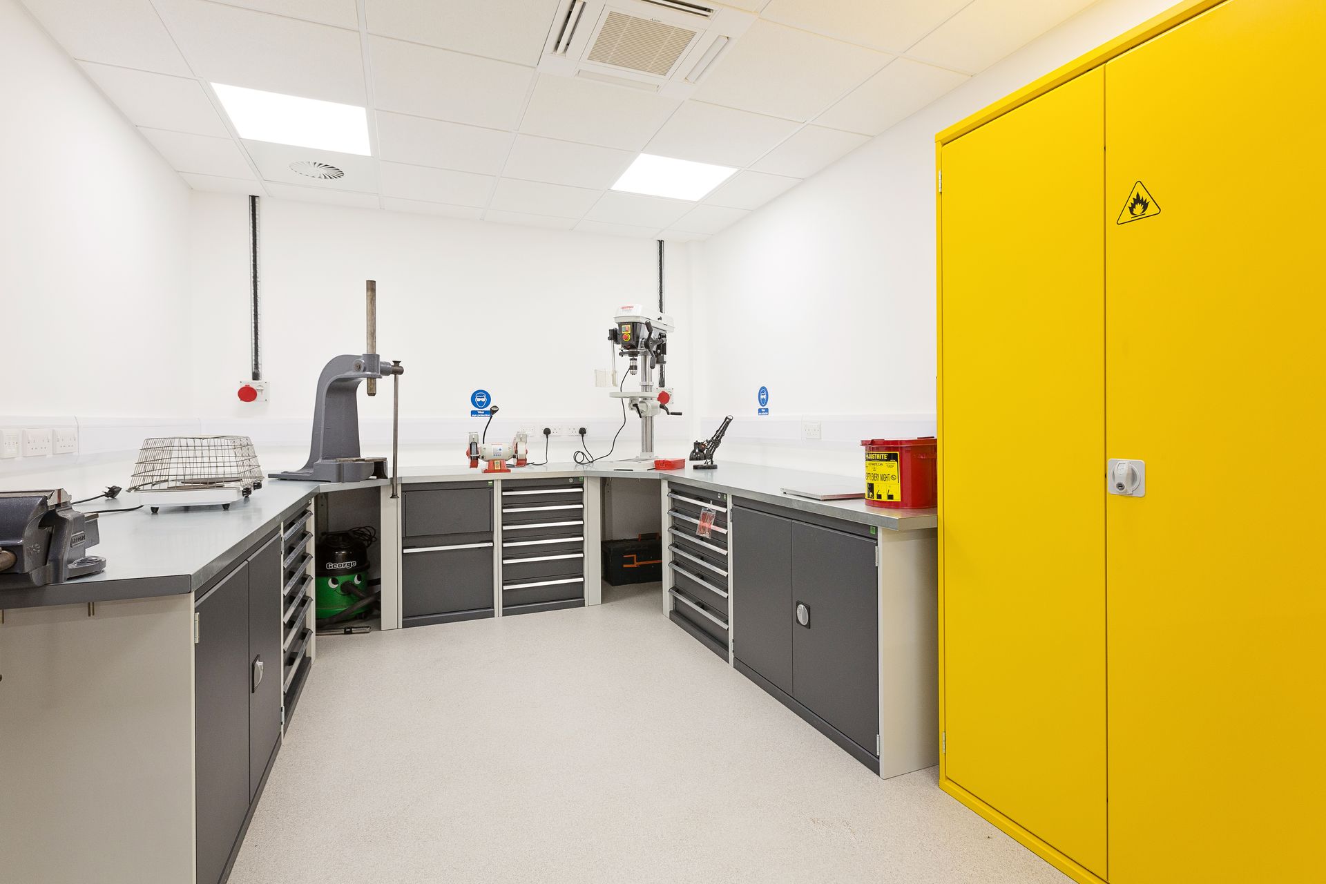 Laboratory Furniture, Fixtures & Fittings | Glenside Group