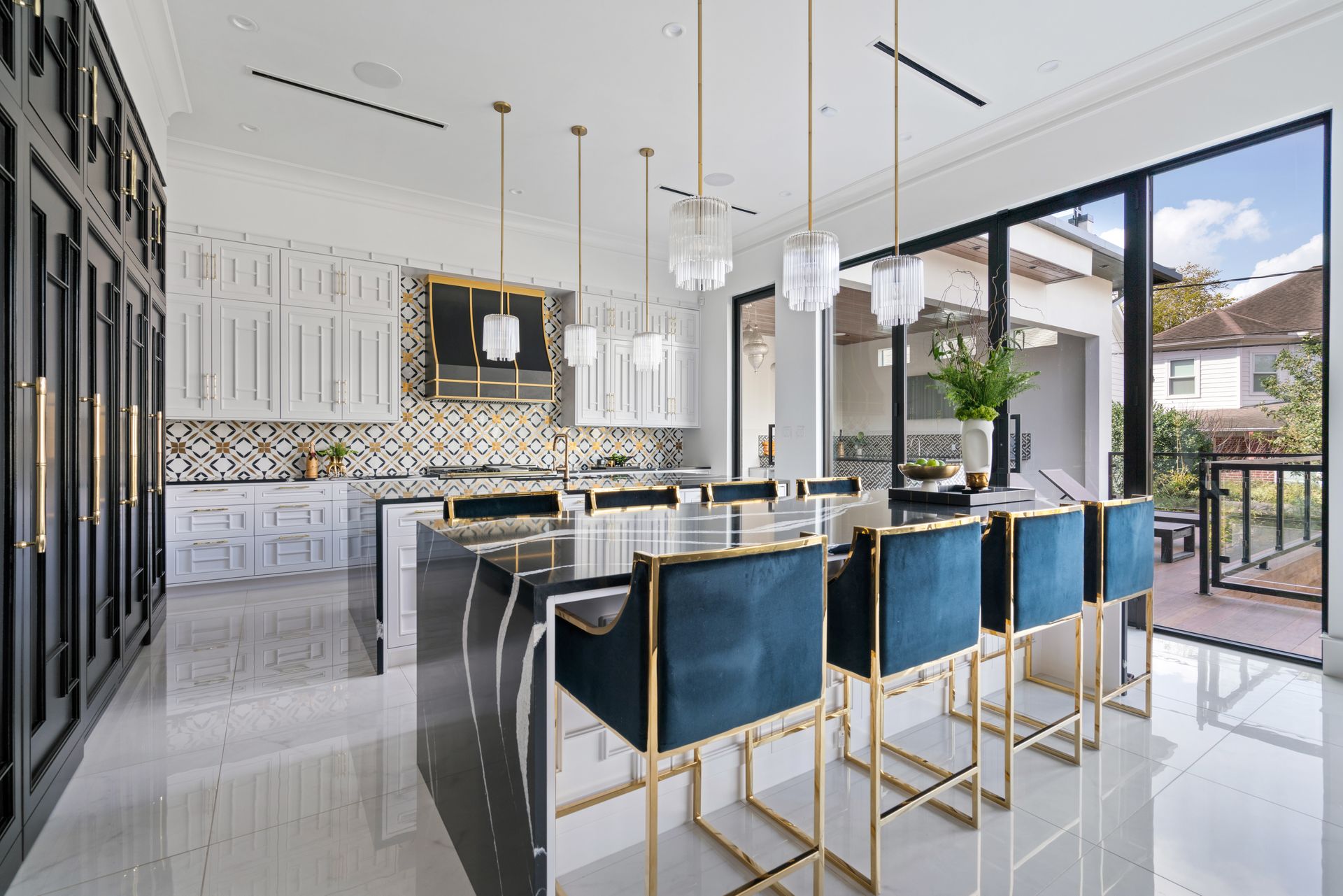 Luxury Interior Designer | Houston, TX | (832) 597-2303