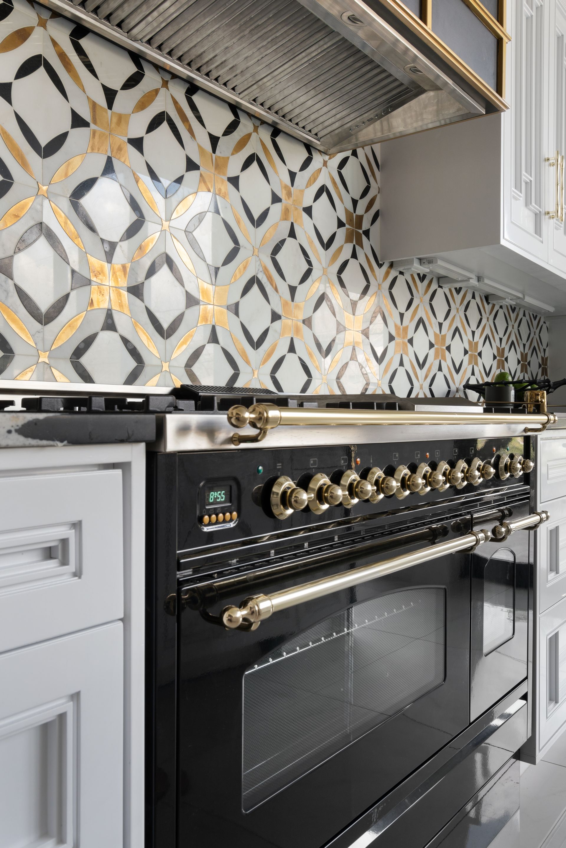 Luxury Interior Designer | Houston, TX | (832) 597-2303