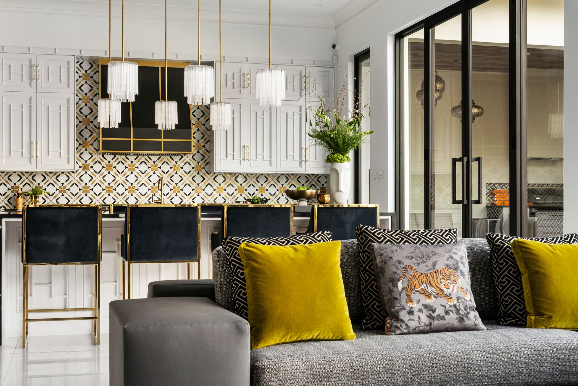 Luxury Interior Designer | Houston, TX | (832) 597-2303