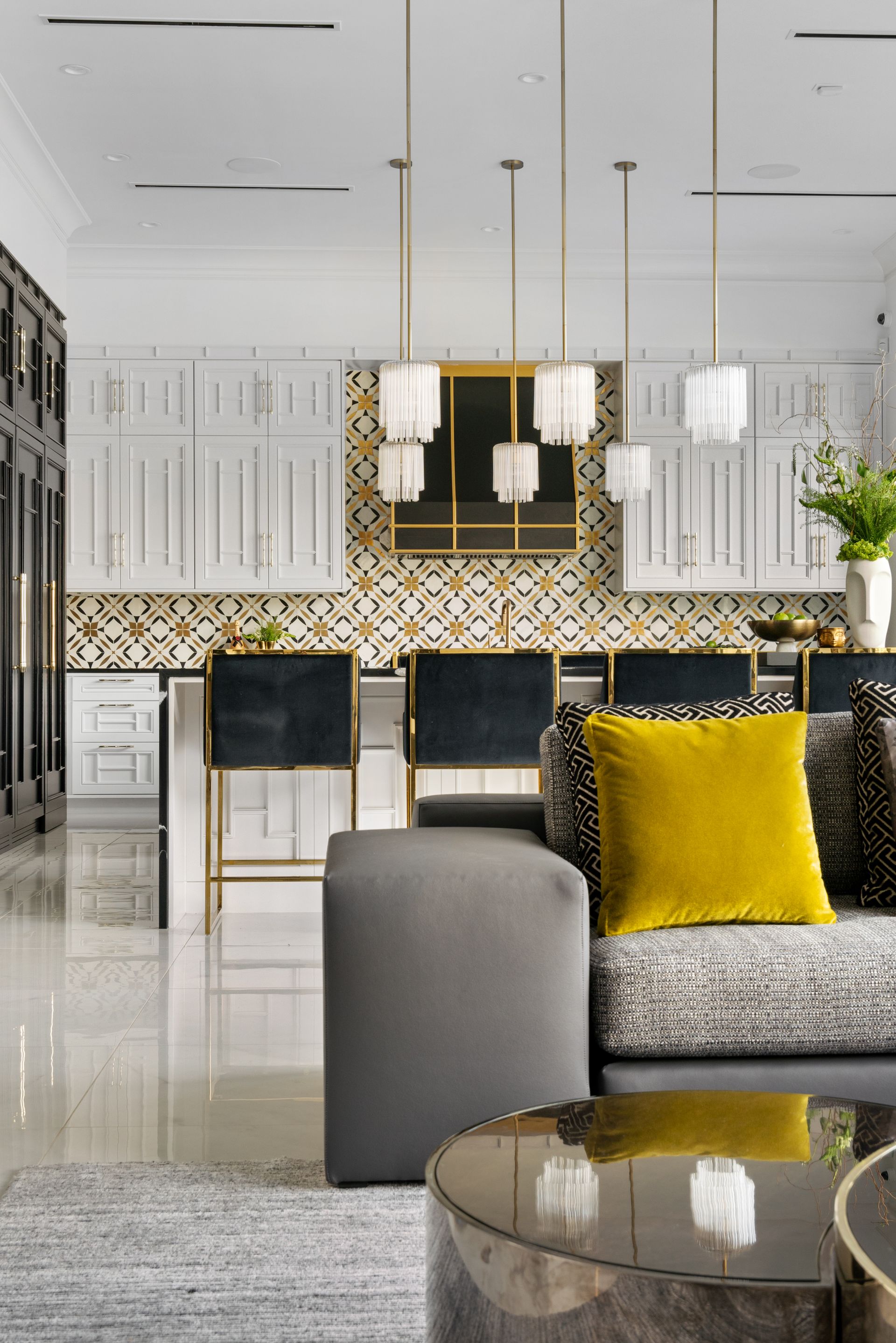 Luxury Interior Designer | Houston, TX | (832) 597-2303