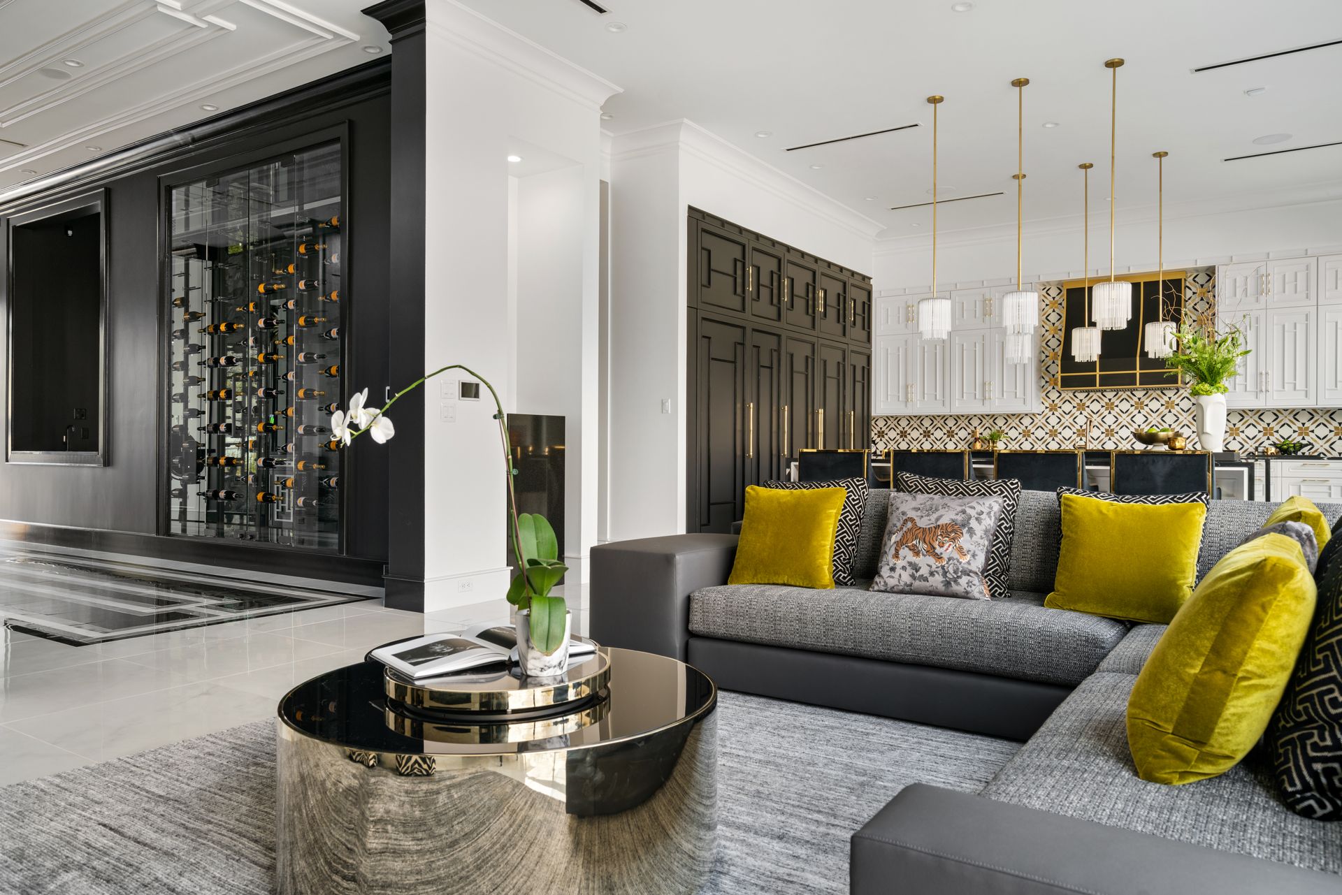Luxury Interior Designer | Houston, TX | (832) 597-2303