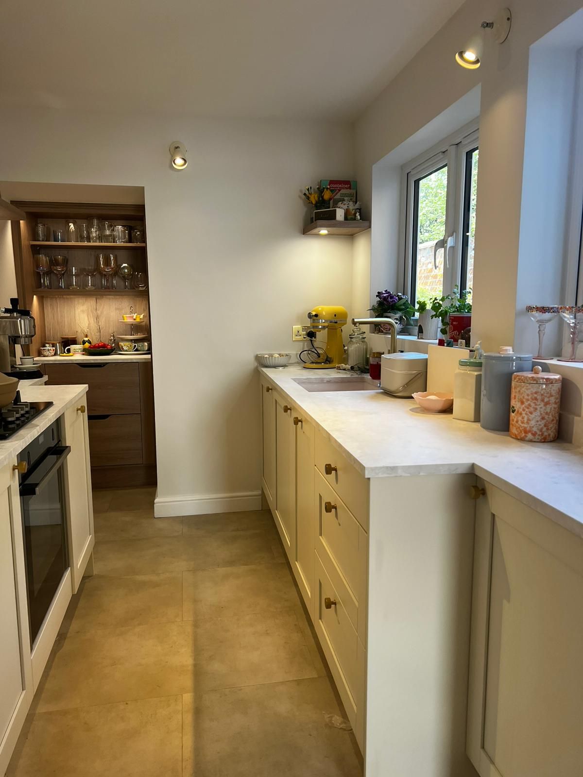 Olive Kitchens - Ipswich, ENG - Past Projects