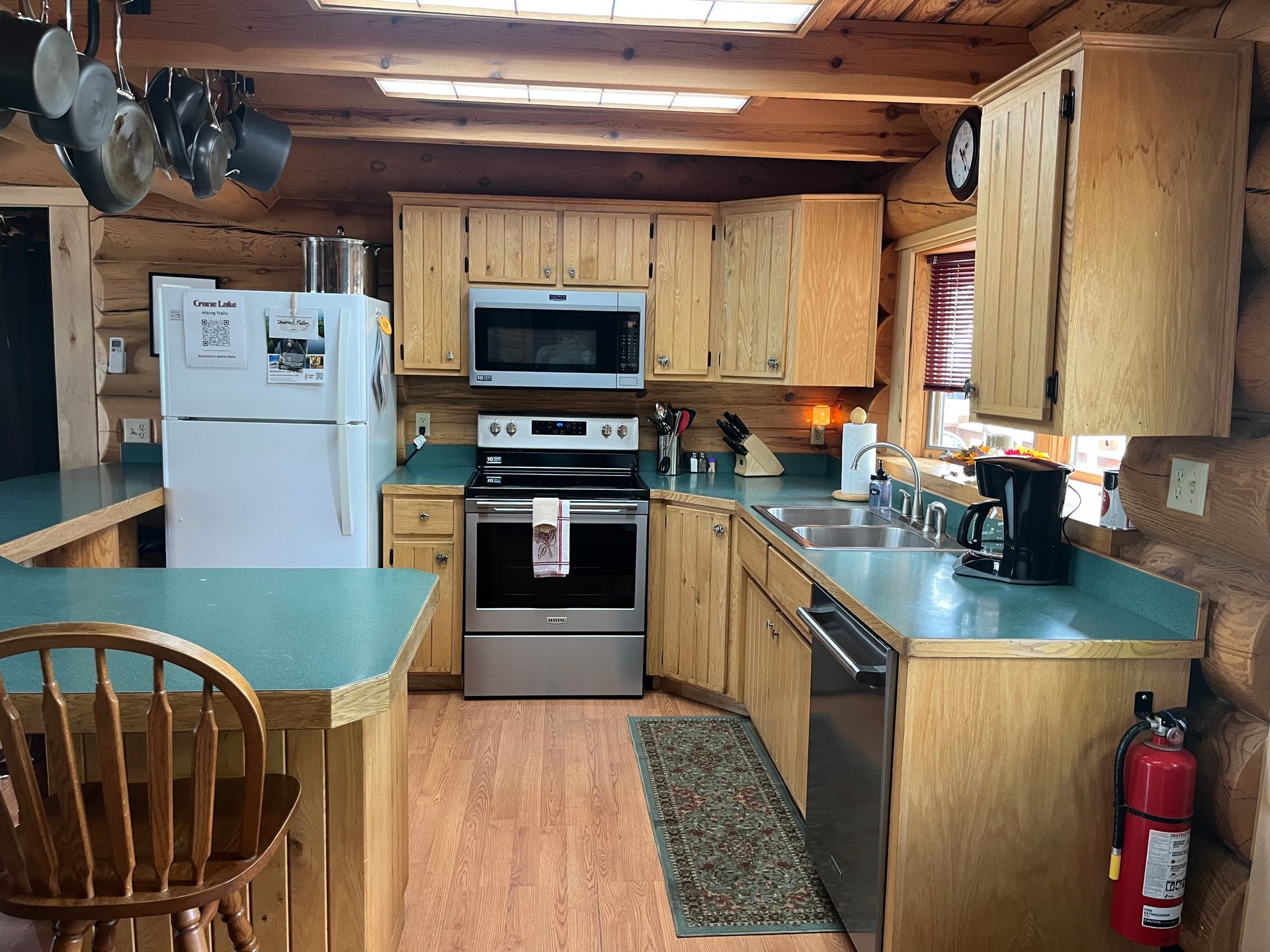 Rustic Log Lodge | Crane Lake, MN | 218-993-2401