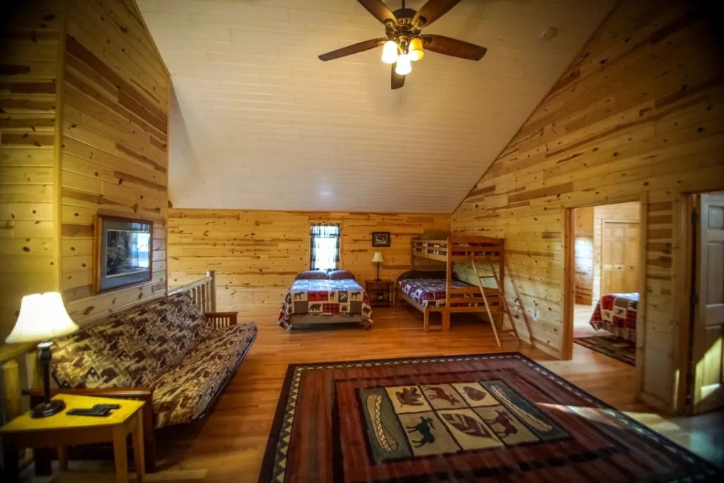 Fish Inn | Crane Lake, MN | 218-993-2401