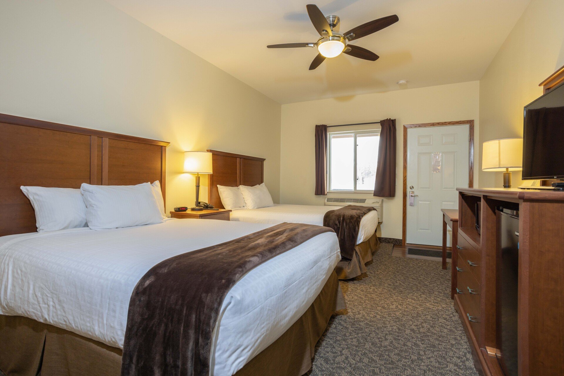 Rooms | Battle Lake Inn