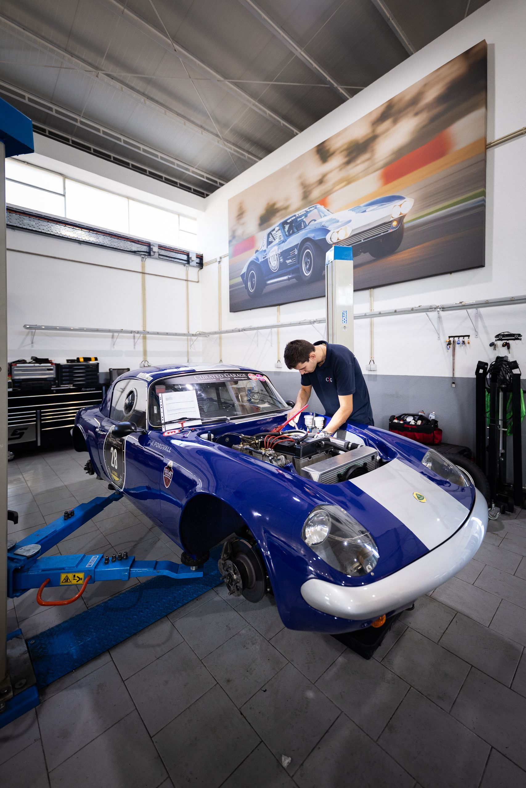 Classic cars garage and maintenaince.