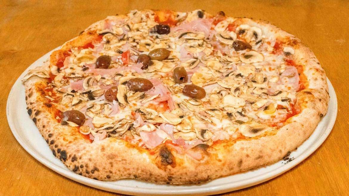Lago Pizzeria Caroline Springs