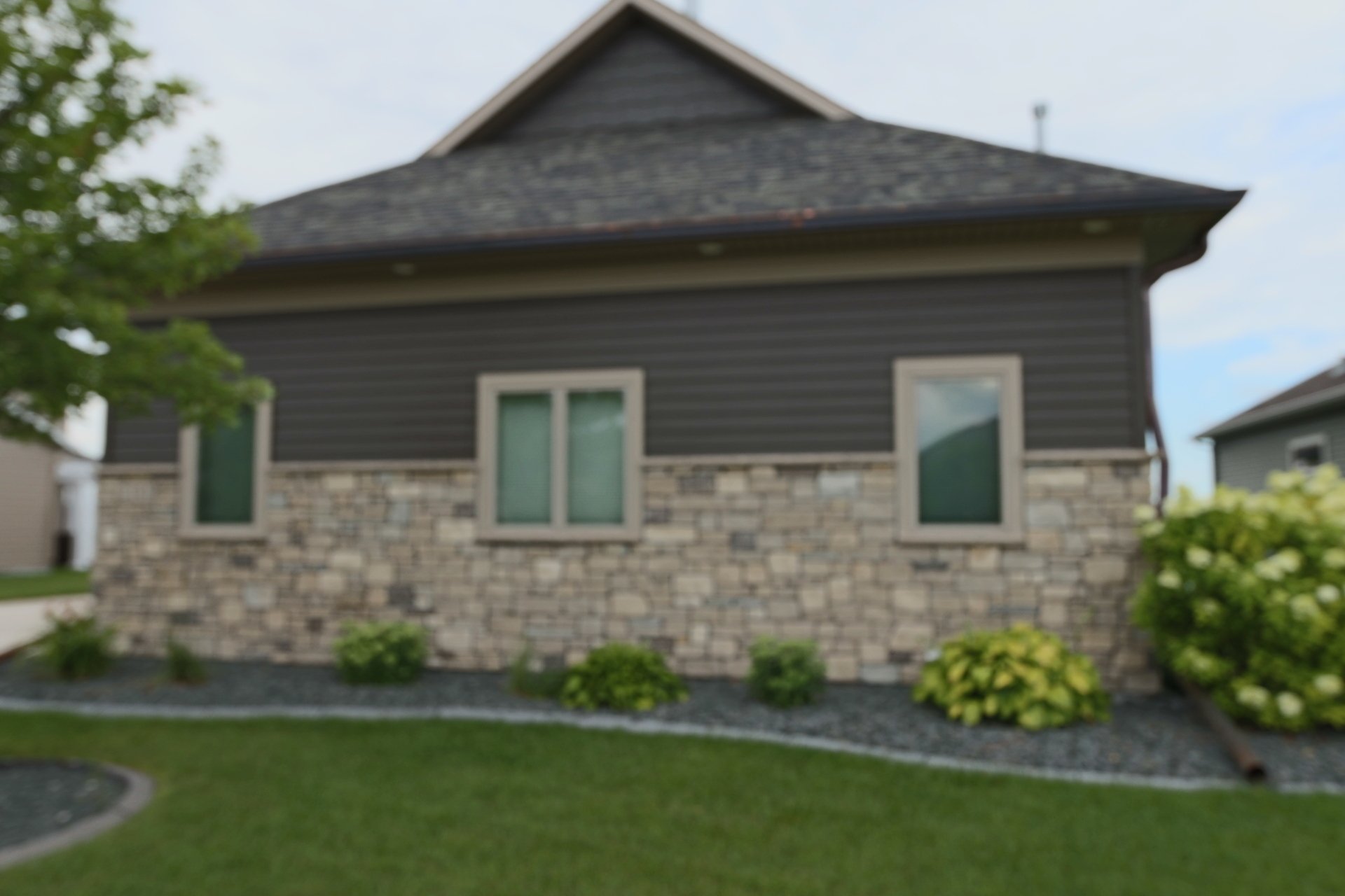 Seamless Siding Residential Applications