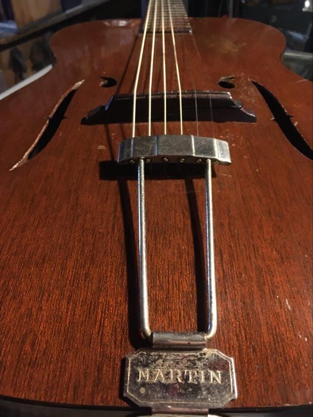 Guitars for sale | Ottsville, PA | Tinicum Guitar Barn