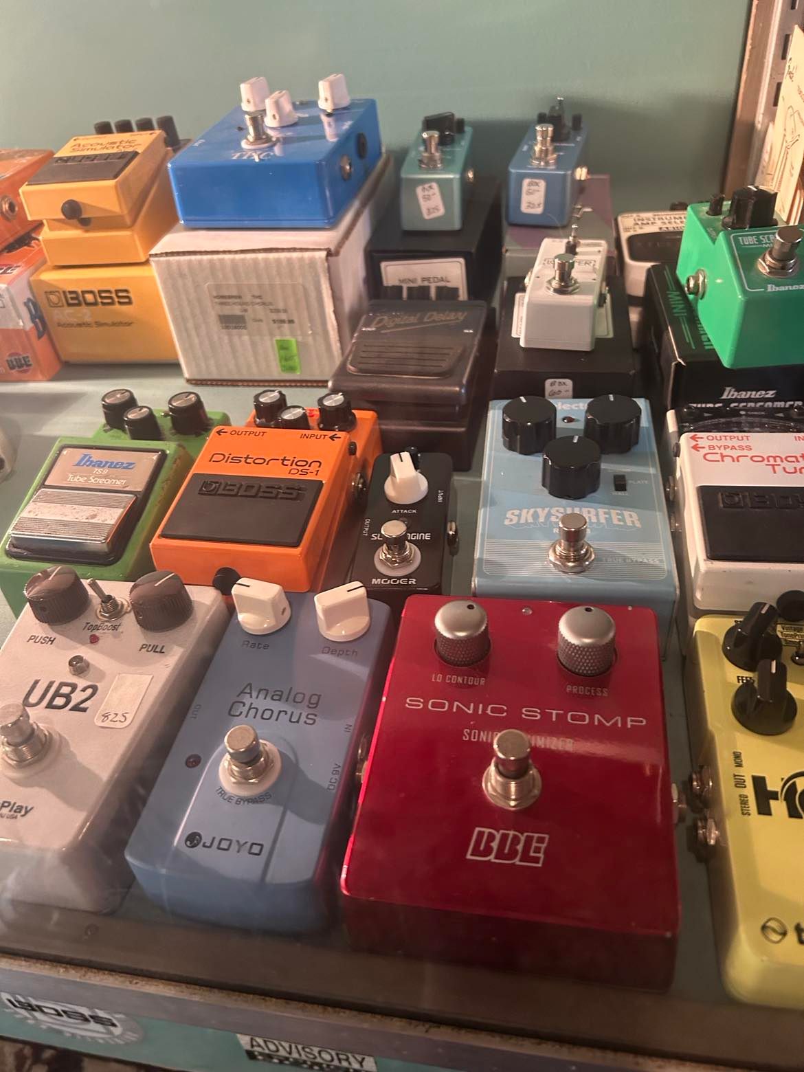 Used instruments | Ottsville, PA | Tinicum Guitar Barn