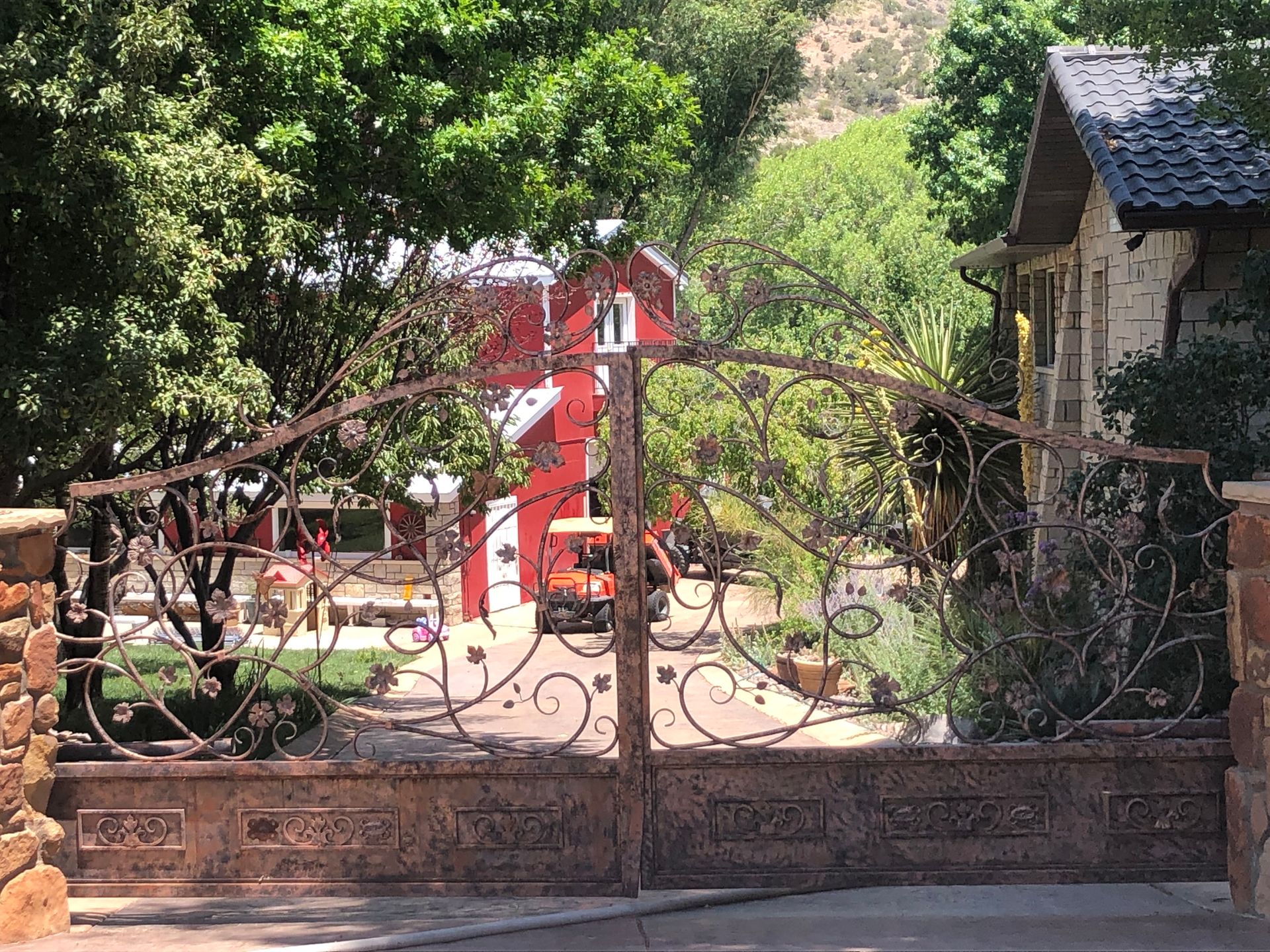 Wrought Iron Gates | Rod Iron Rod | Amarillo, TX