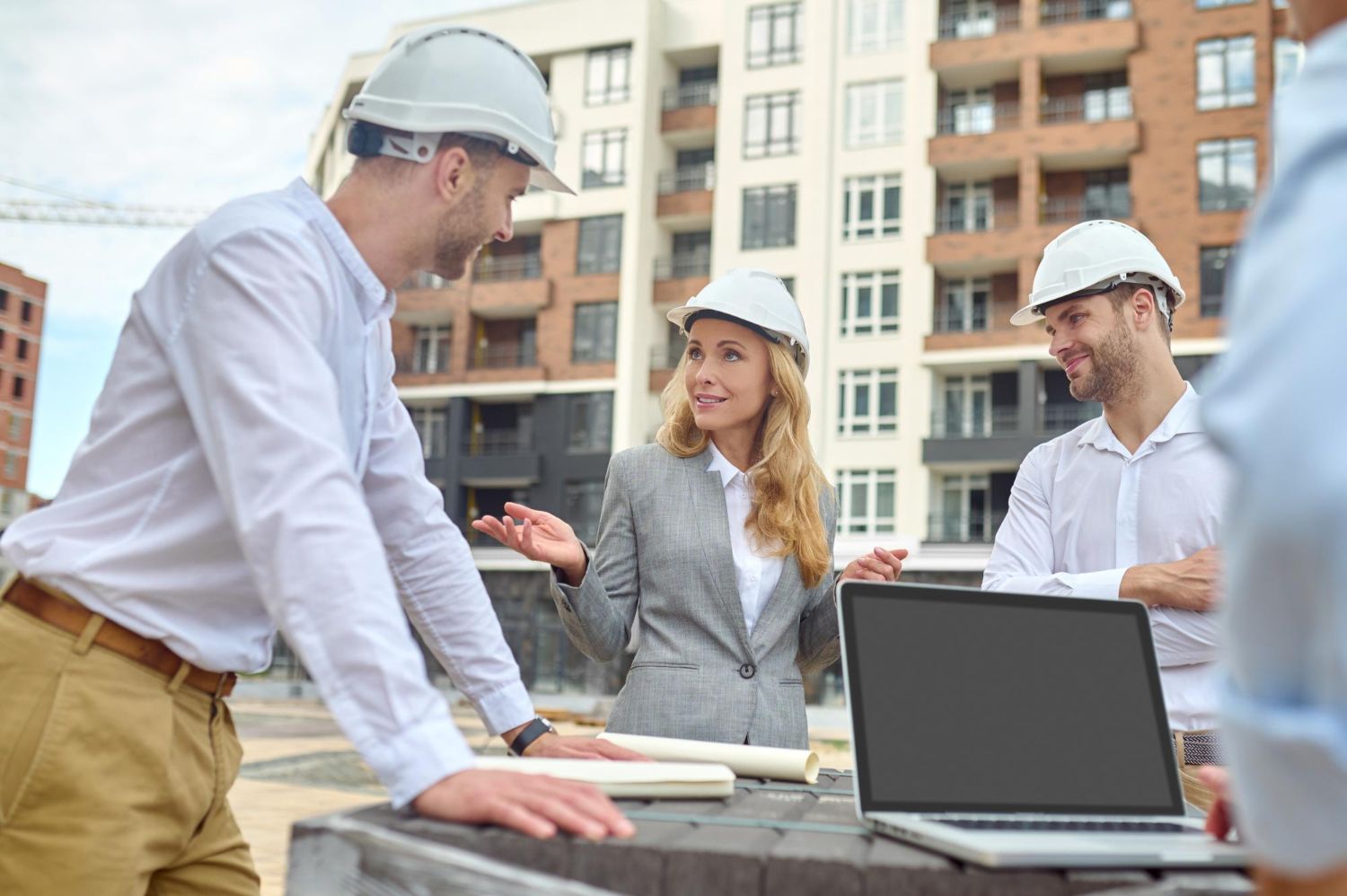 Leveraging Technology for Efficient Communication on Construction Sites