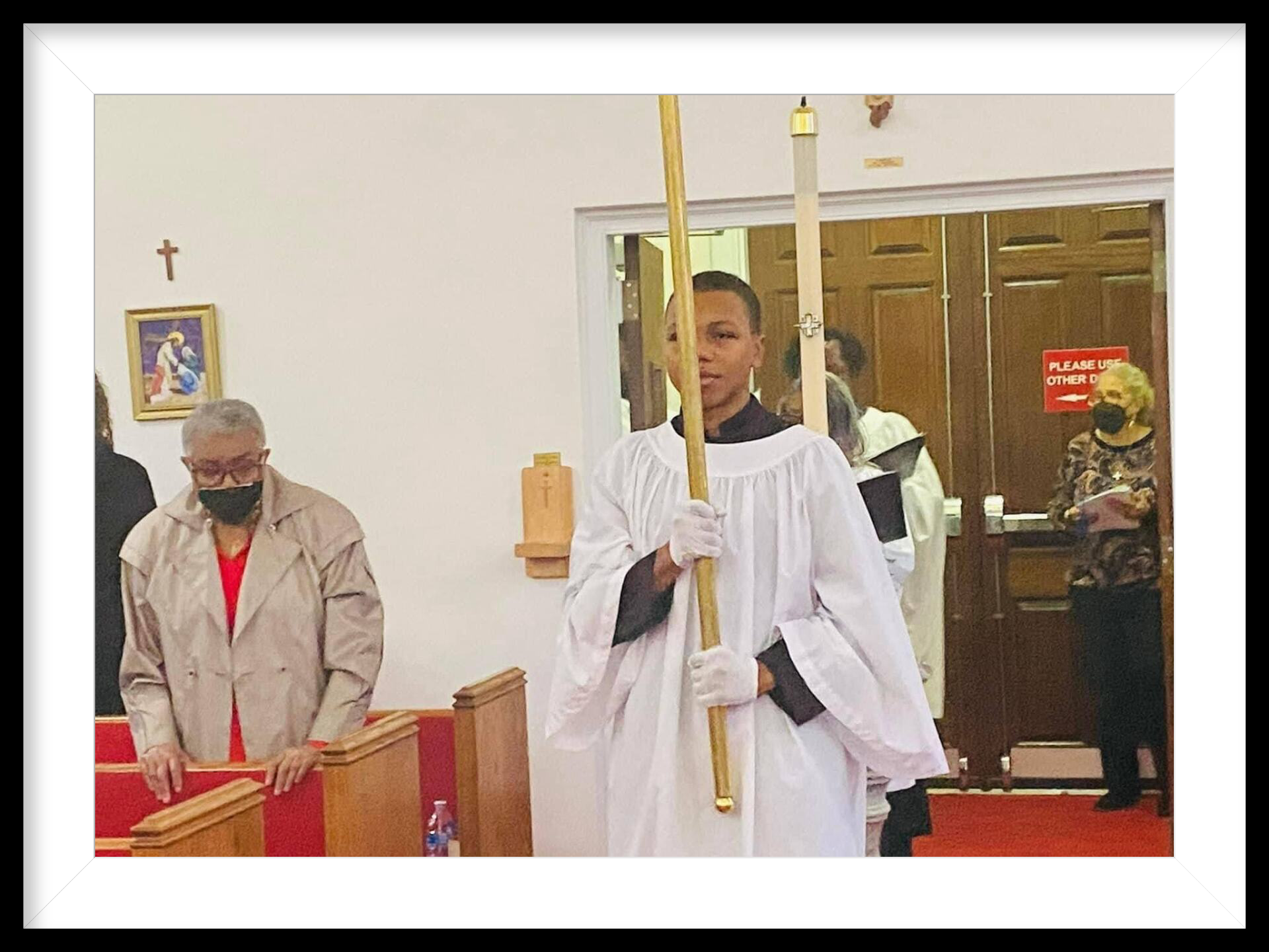 Acolytes in Worship | St. Luke's Episcopal
