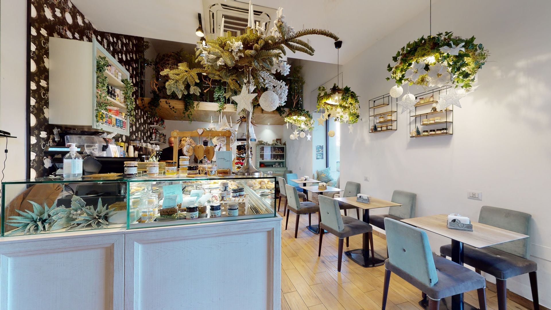 Kemu Pasta Bar il luogo ideale per una colazione, un pranzo o un drink