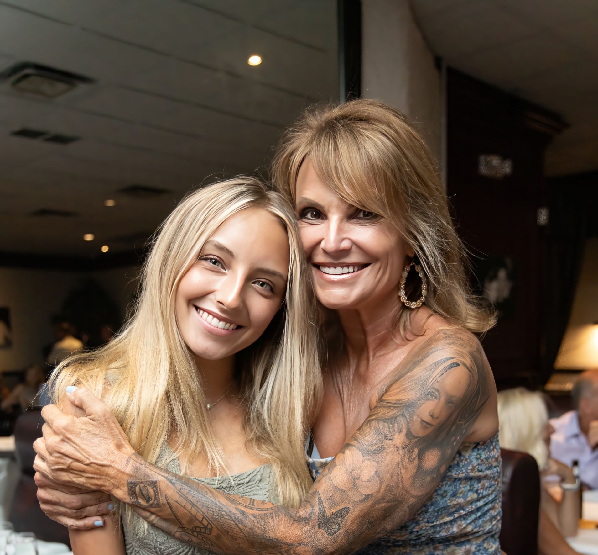 About Eddie's on Lake Norman: Lakeside Dining at Its Best