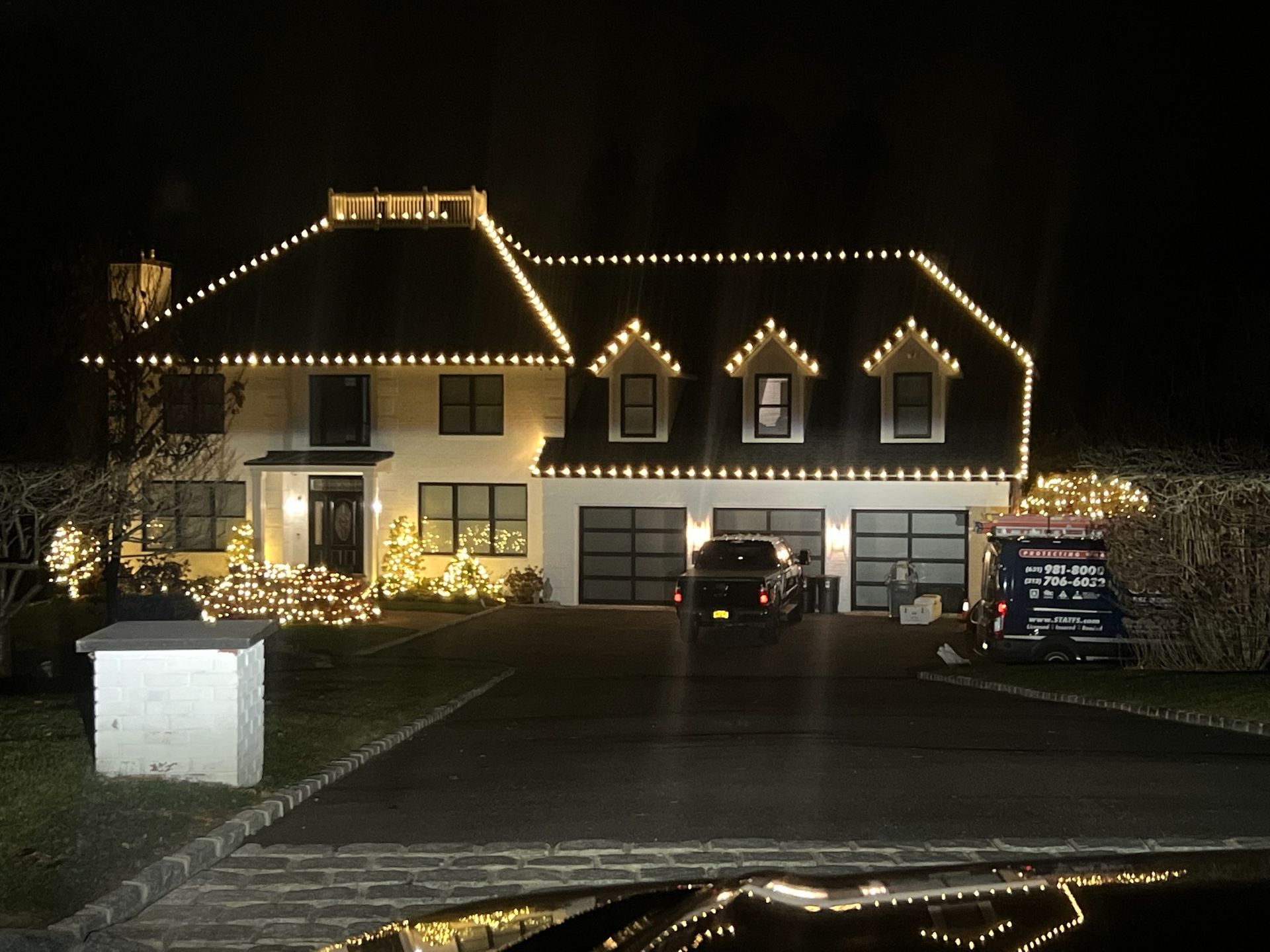 Services | The Long Island Holiday Lighting Company