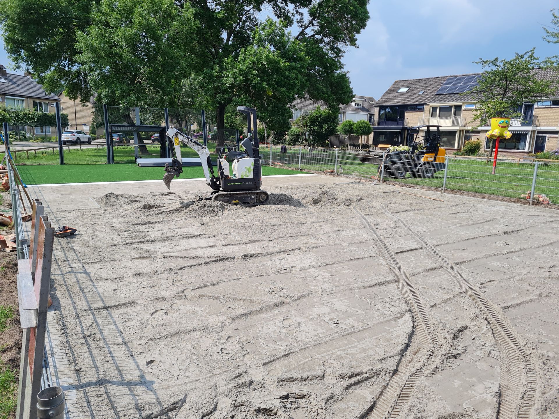 Aanleg kunstgras voetbalveld Oudenbosch