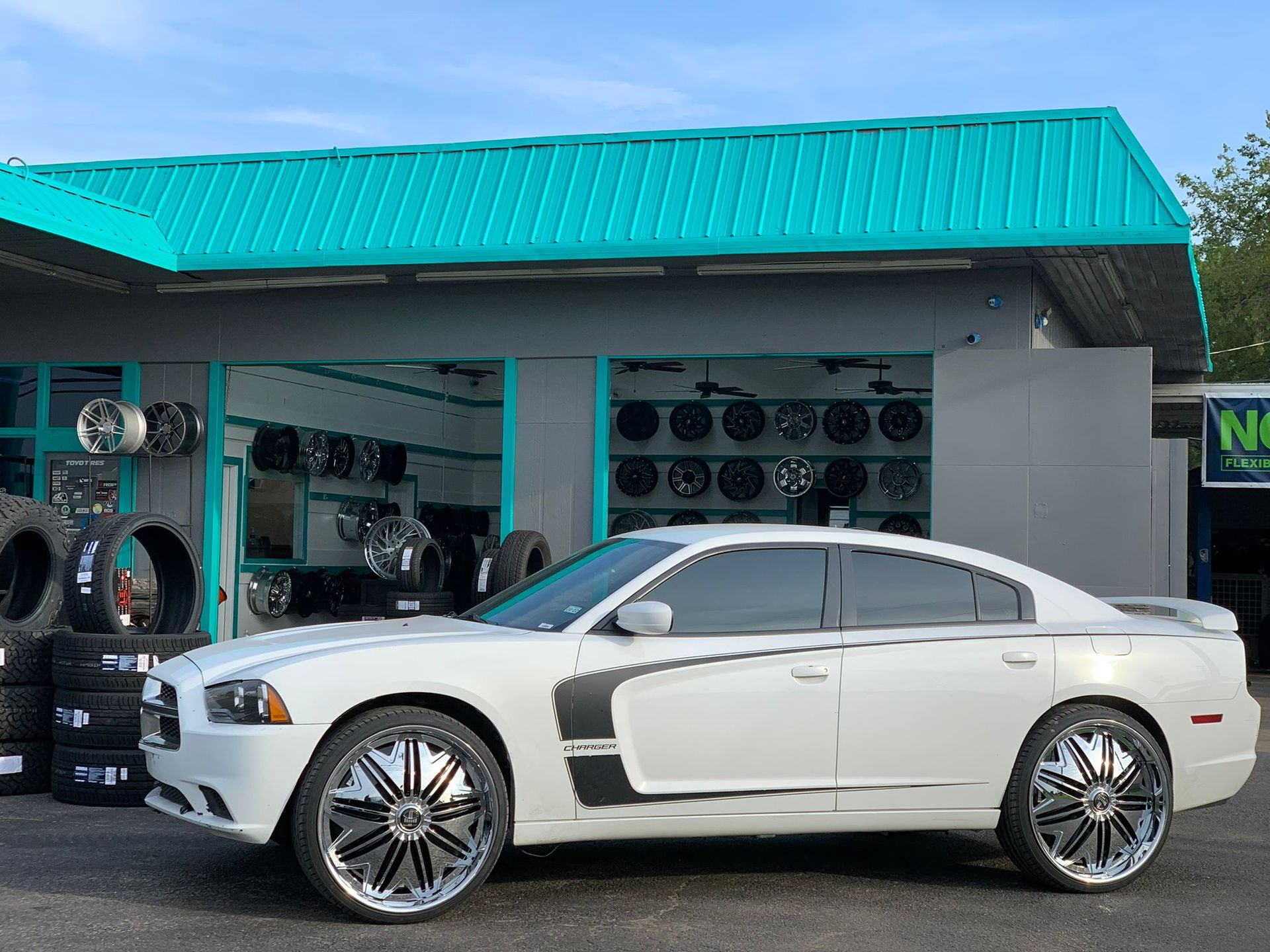 Custom Wheels and Rims for your Jeep, Truck, SUV and ATV | Elite Customs