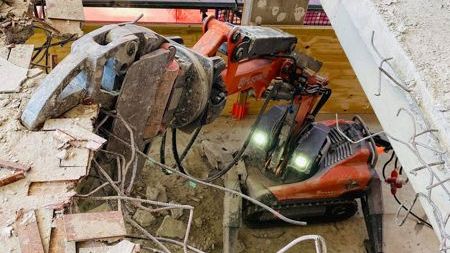 What are the average commercial building demolition costs?