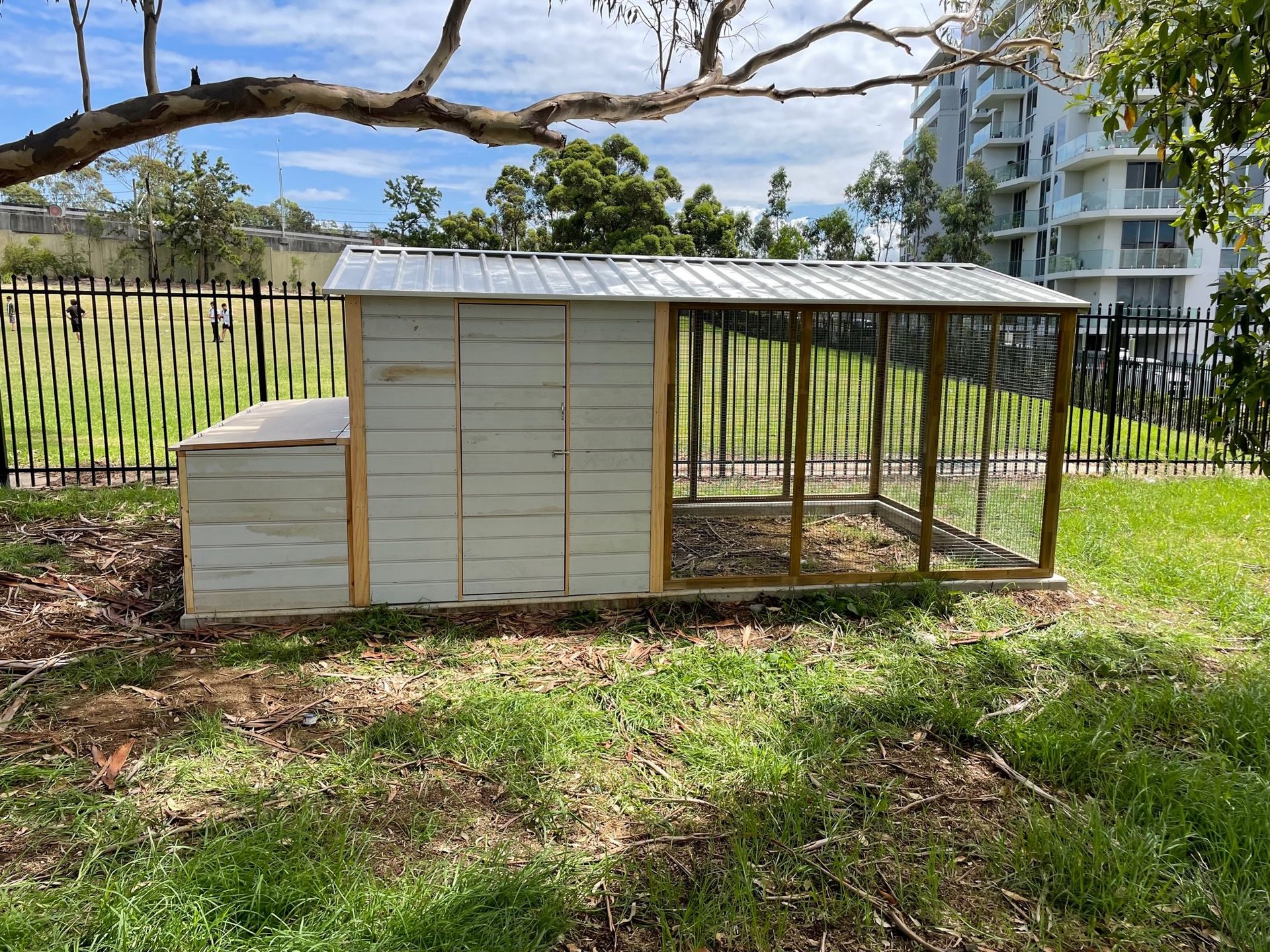 Custom Built Chicken Coops Newcastle | Hunter Shed Masters