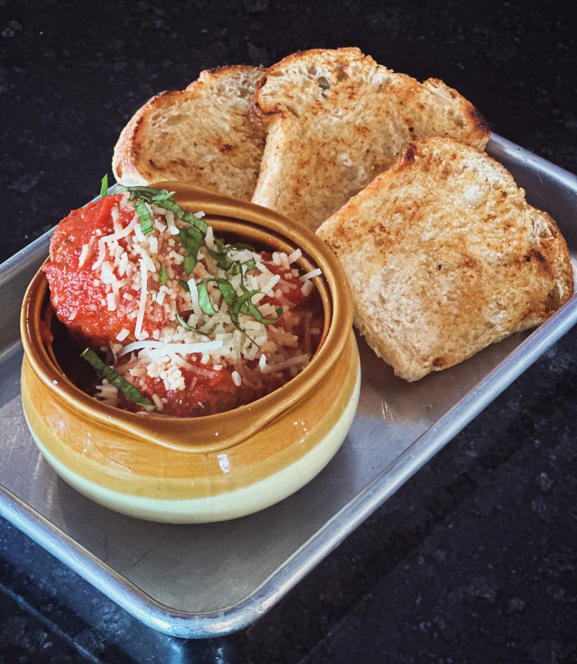 Cafe Deville Nipomo | Fresh Burgers & Tacos | Family Dining Experience