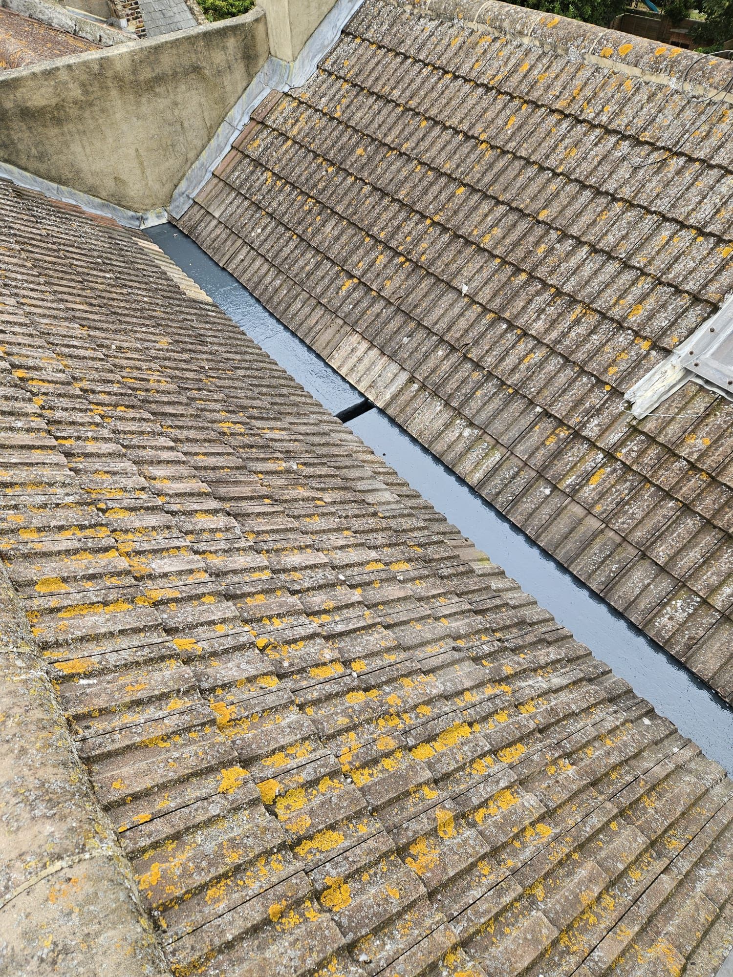 Refurbishing a Roof Valley with Frampton Roofing