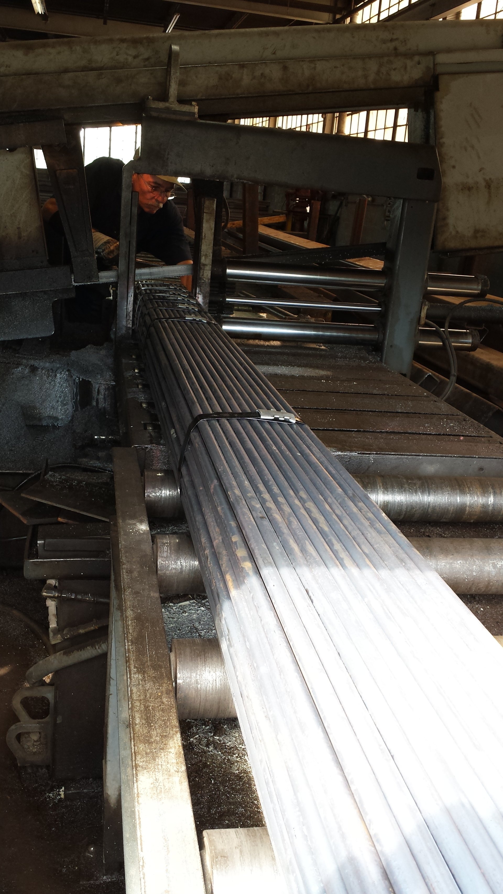 Saw Cutting | St. Louis, MO | One Stop Steel Corp.