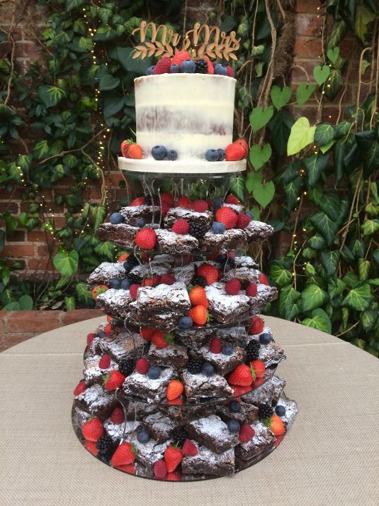 Jo Turner Cakes Weddings gallery