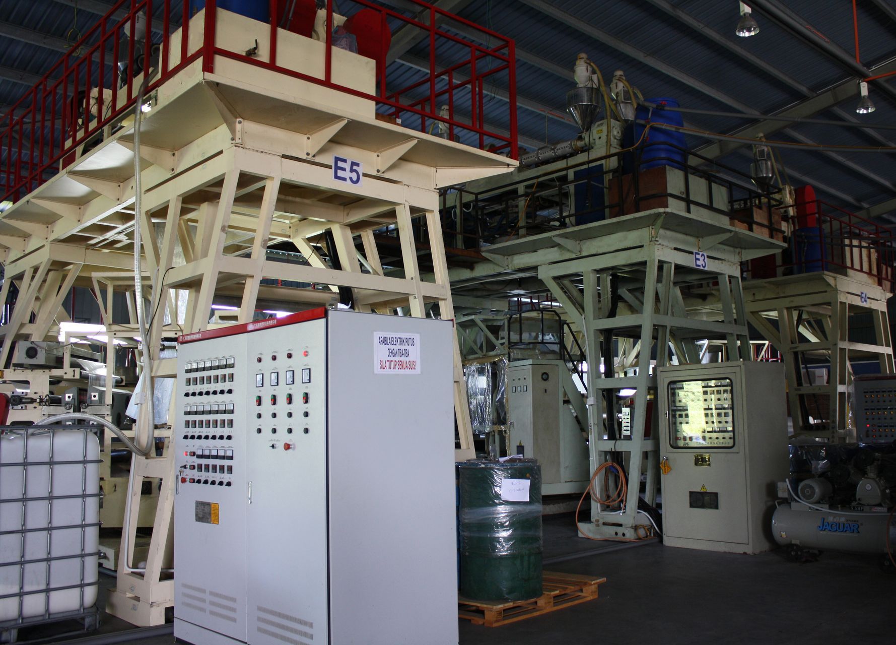 About Us | Fujit Plastic Industries