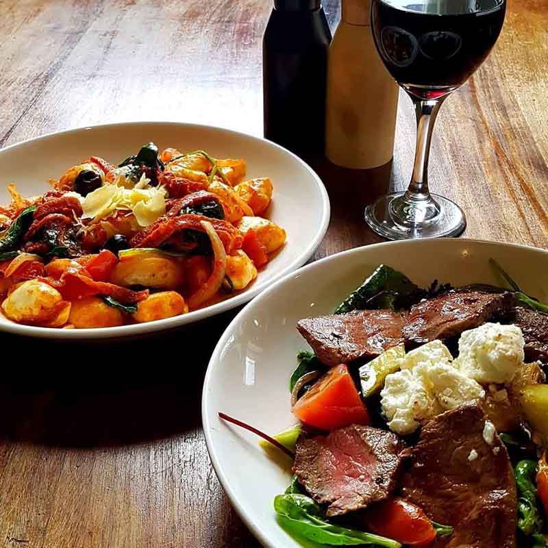 Munster Arms Hotel - Best Irish Pub in Ballarat