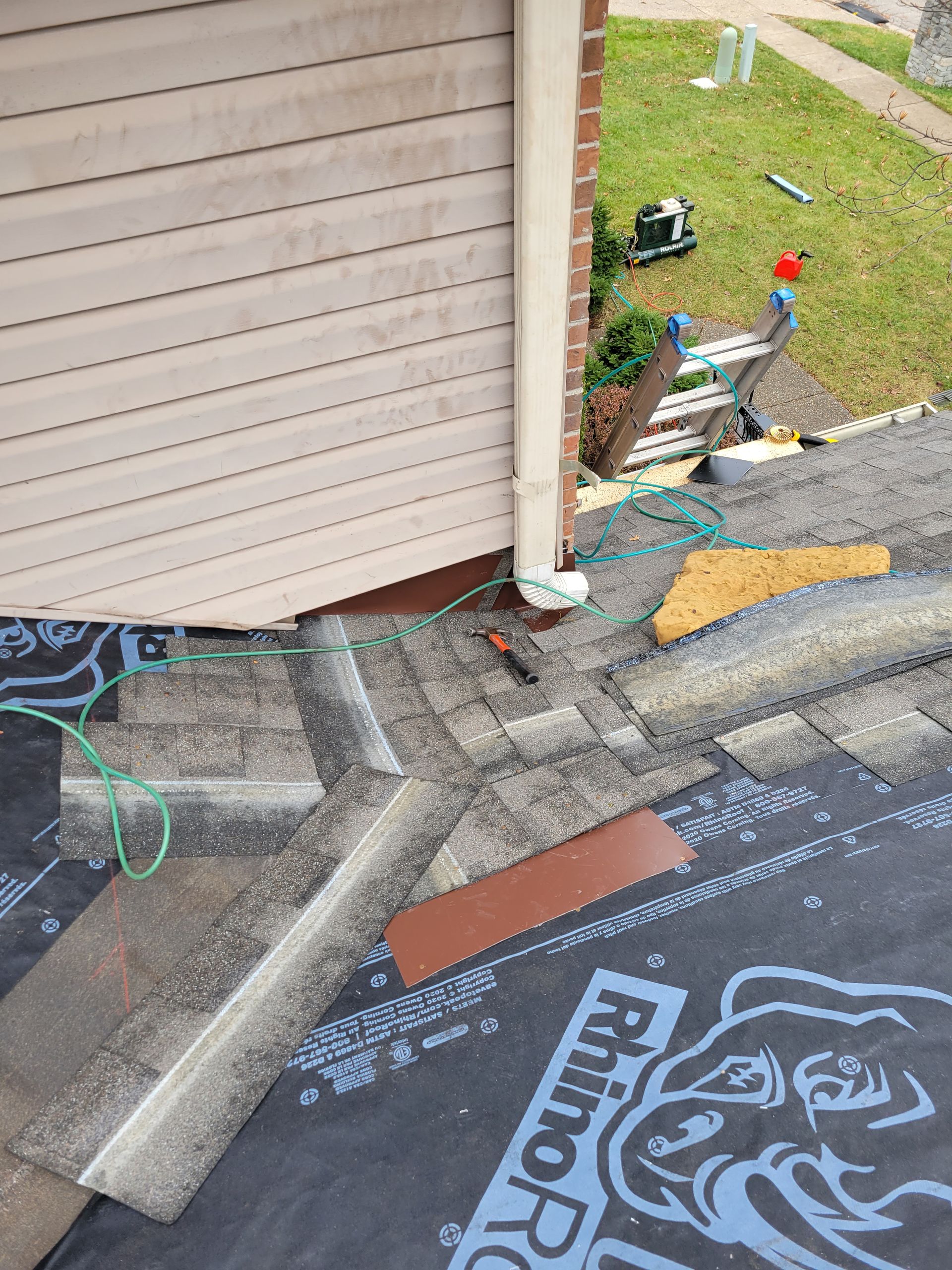 Clean gutters | Louisville, KY | Claxton Gutter Cleaning