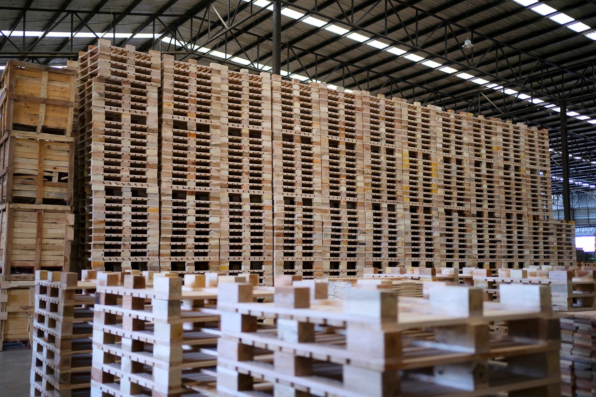 Custom Industrial Pallet Supplier, Local Bulk Pallet Manufacturing ...