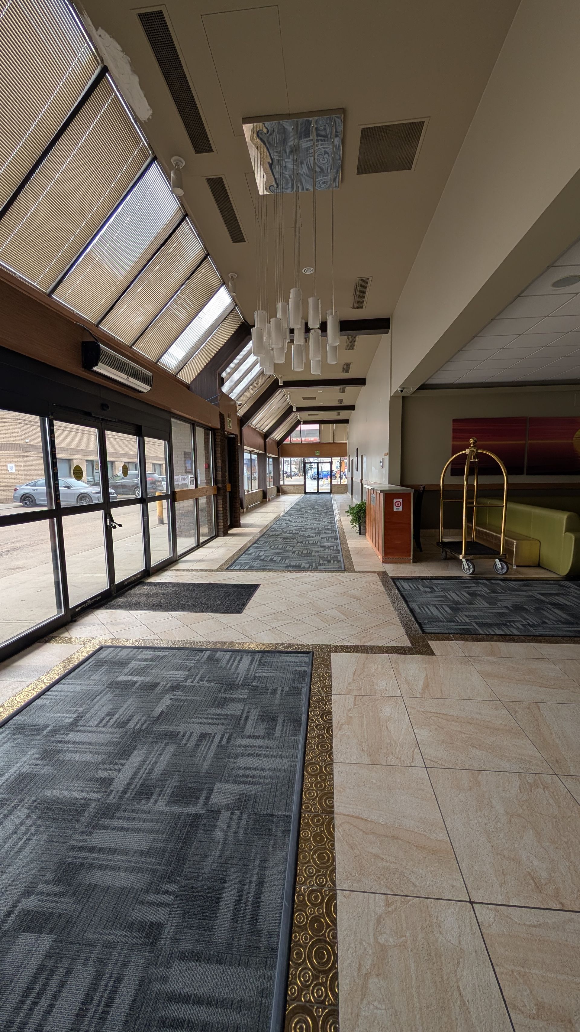 The Lodge Inn | Edmonton, Canada