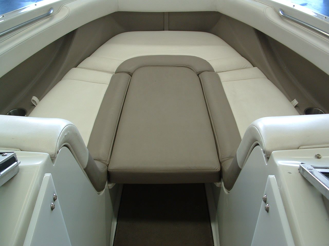 Sterndrive Bowriders | Alpine Haus Marina