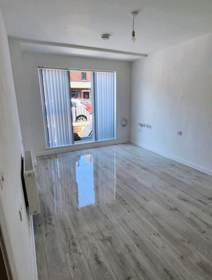 Laminate Flooring Services in Kansas City, MO | Kansas City Flooring ...