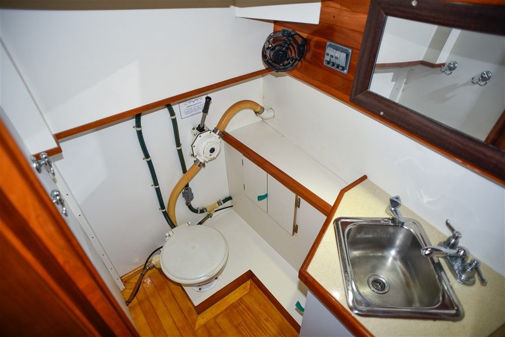 Custom Ted Brewer Arden Aluminium Yacht | Lighthouse Yachting