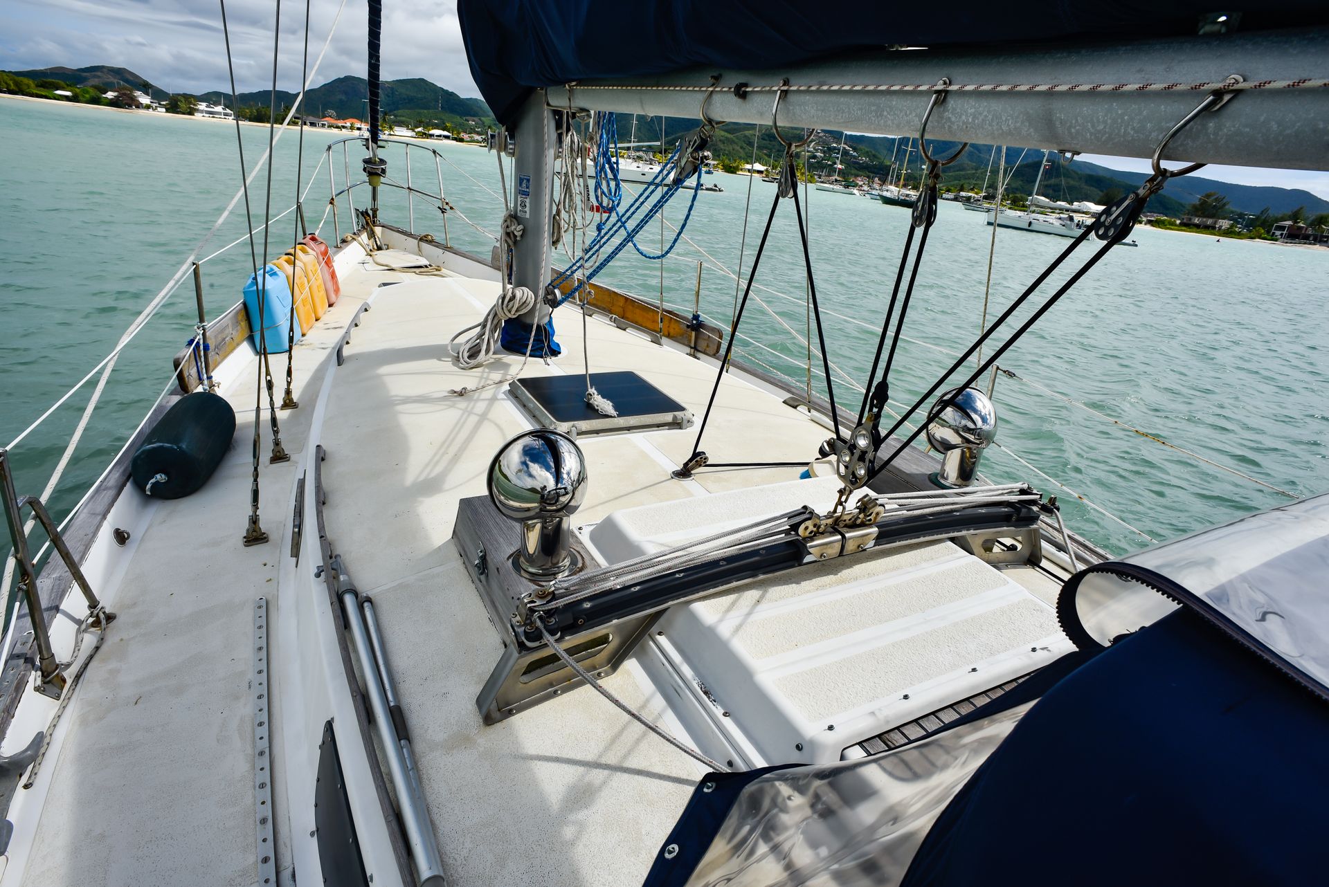 Morgan 383 for Sale | Lighthouse Yachting