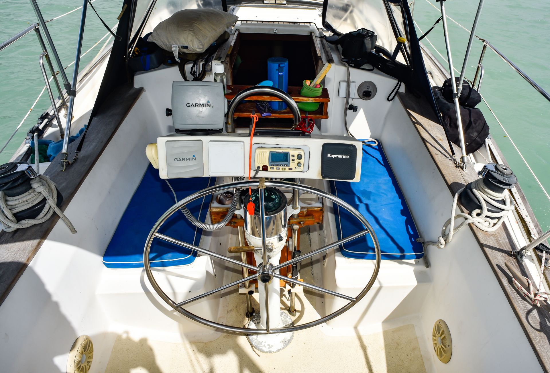 Morgan 383 for Sale | Lighthouse Yachting