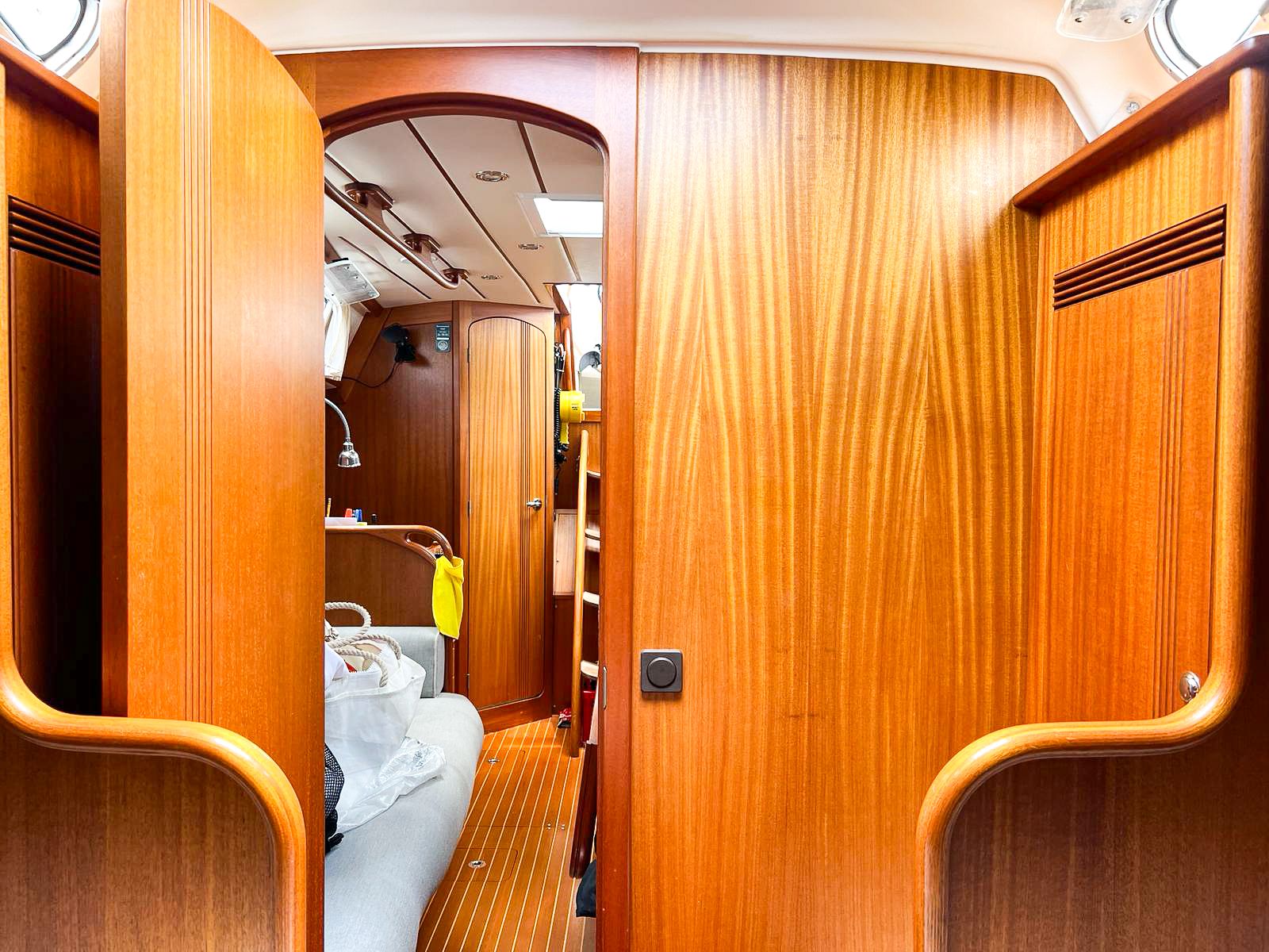 Najad 380 for Sale | Lighthouse Yachting