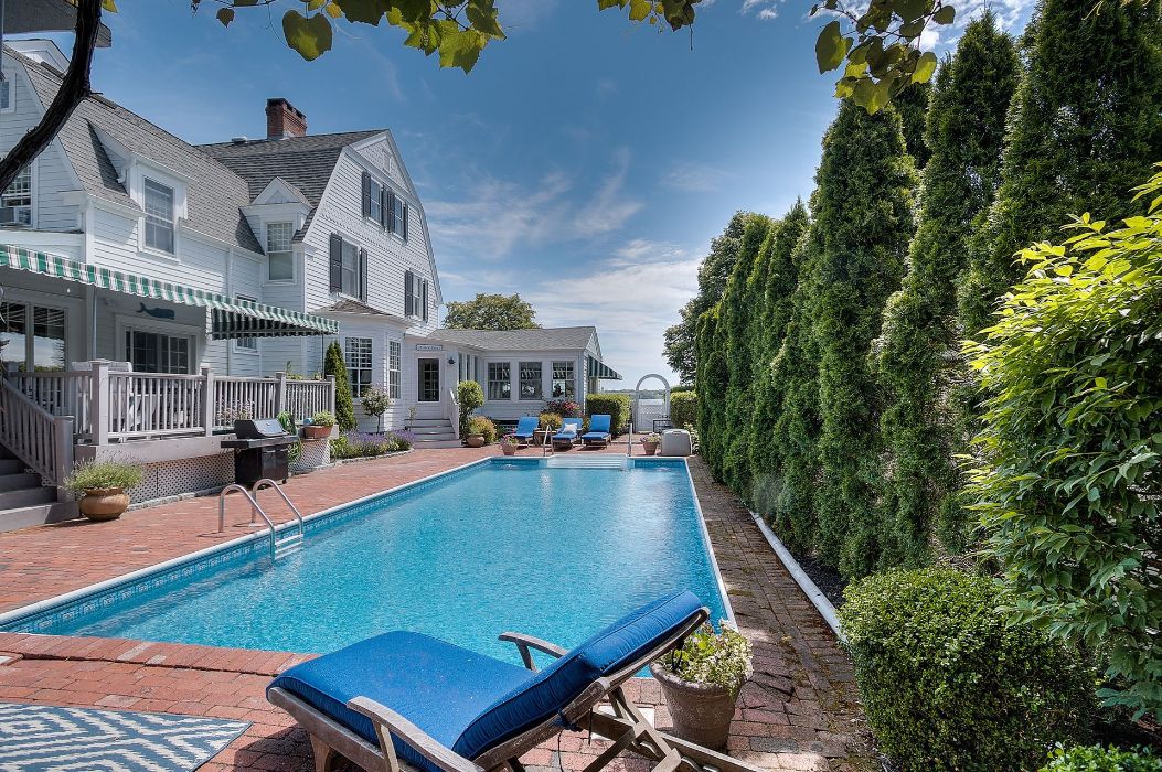 Harbor Knoll B&B: Greenport Hotel, Inn & Bed and Breakfast