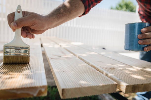 How to Stain Pallet wood for a Beautiful, Rustic Look