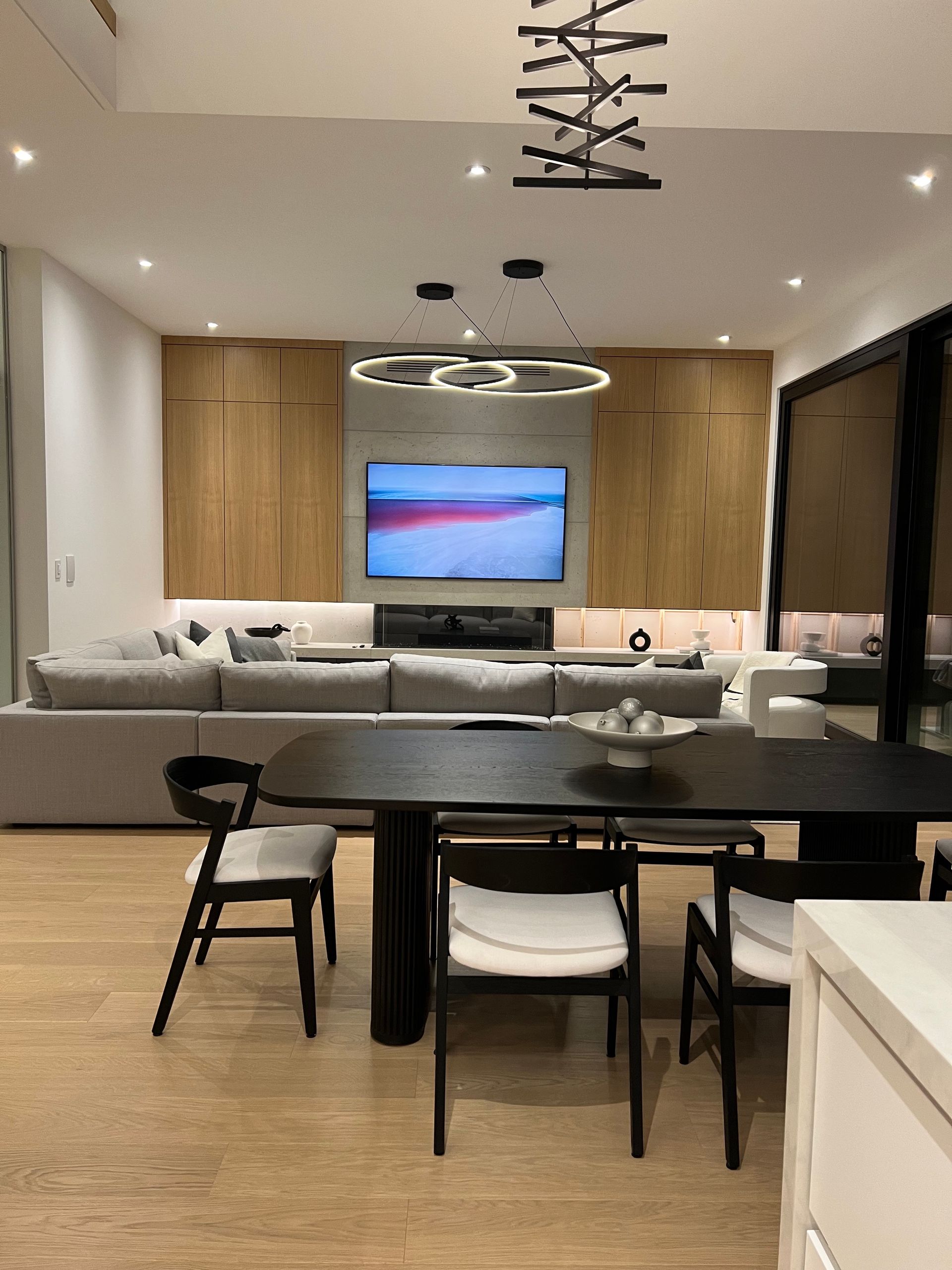 Maplehurst Ave Design | Riley Design Studio