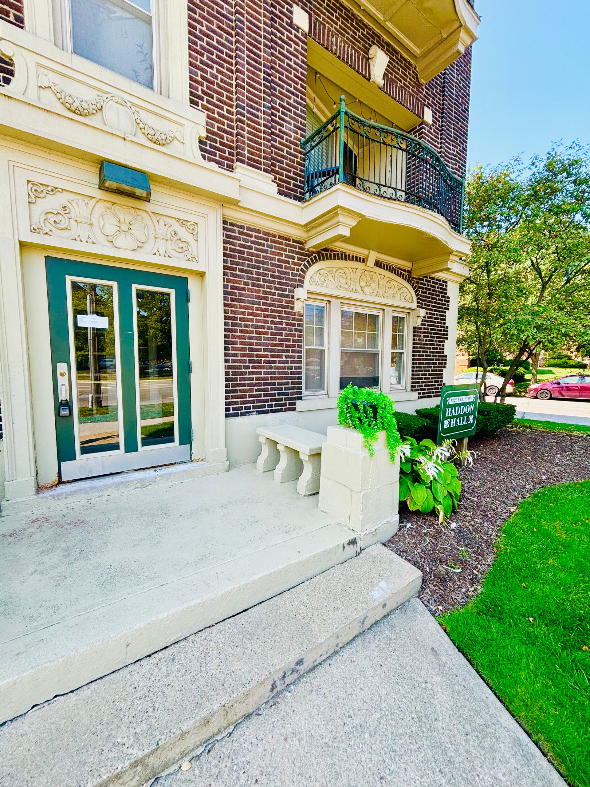 2814 Hampshire - Alpha Apartments