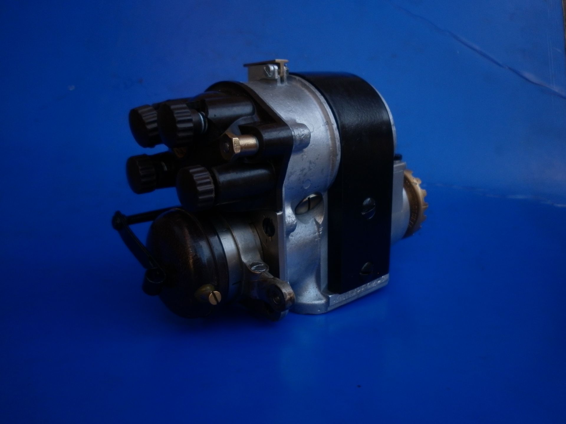 Help identifying BTH magnetos