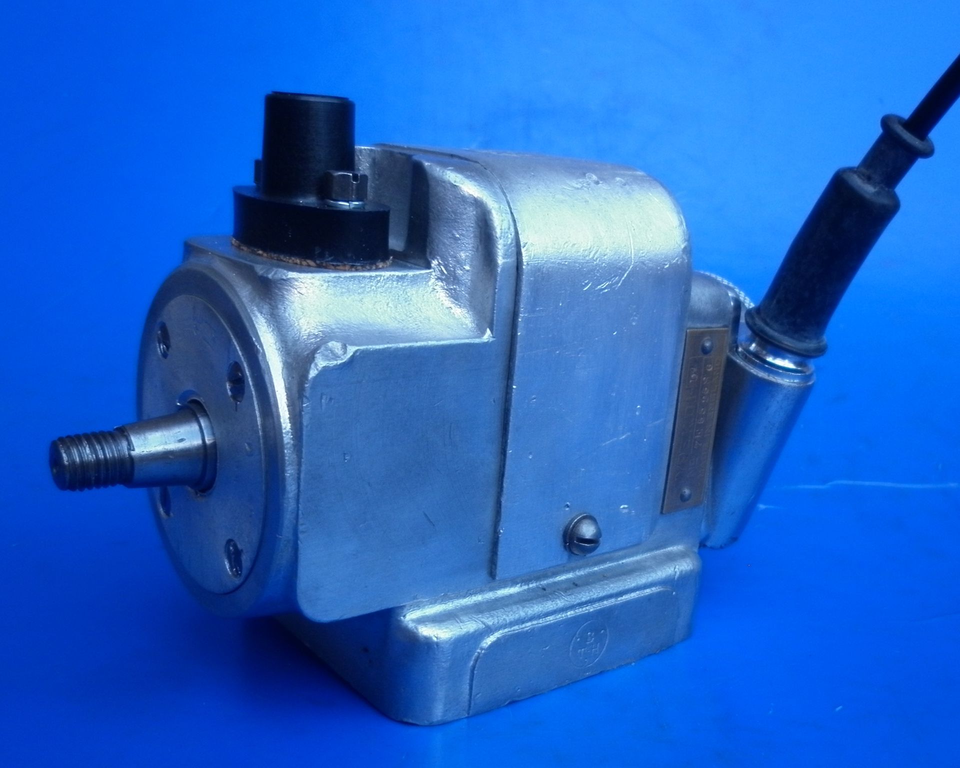 Help identifying BTH magnetos