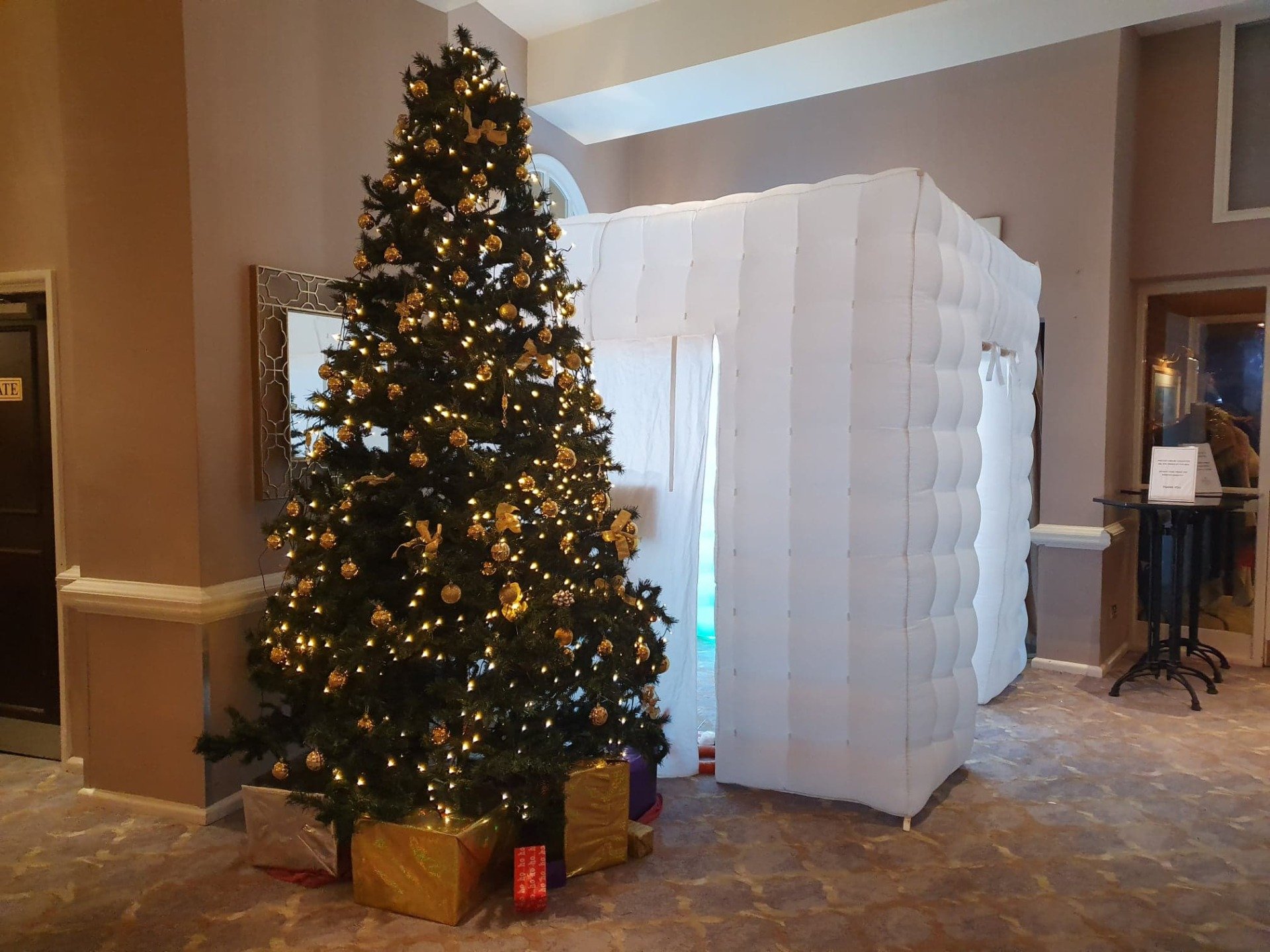 J.A.B.S Event Hire Christmas Photo Booths 2021